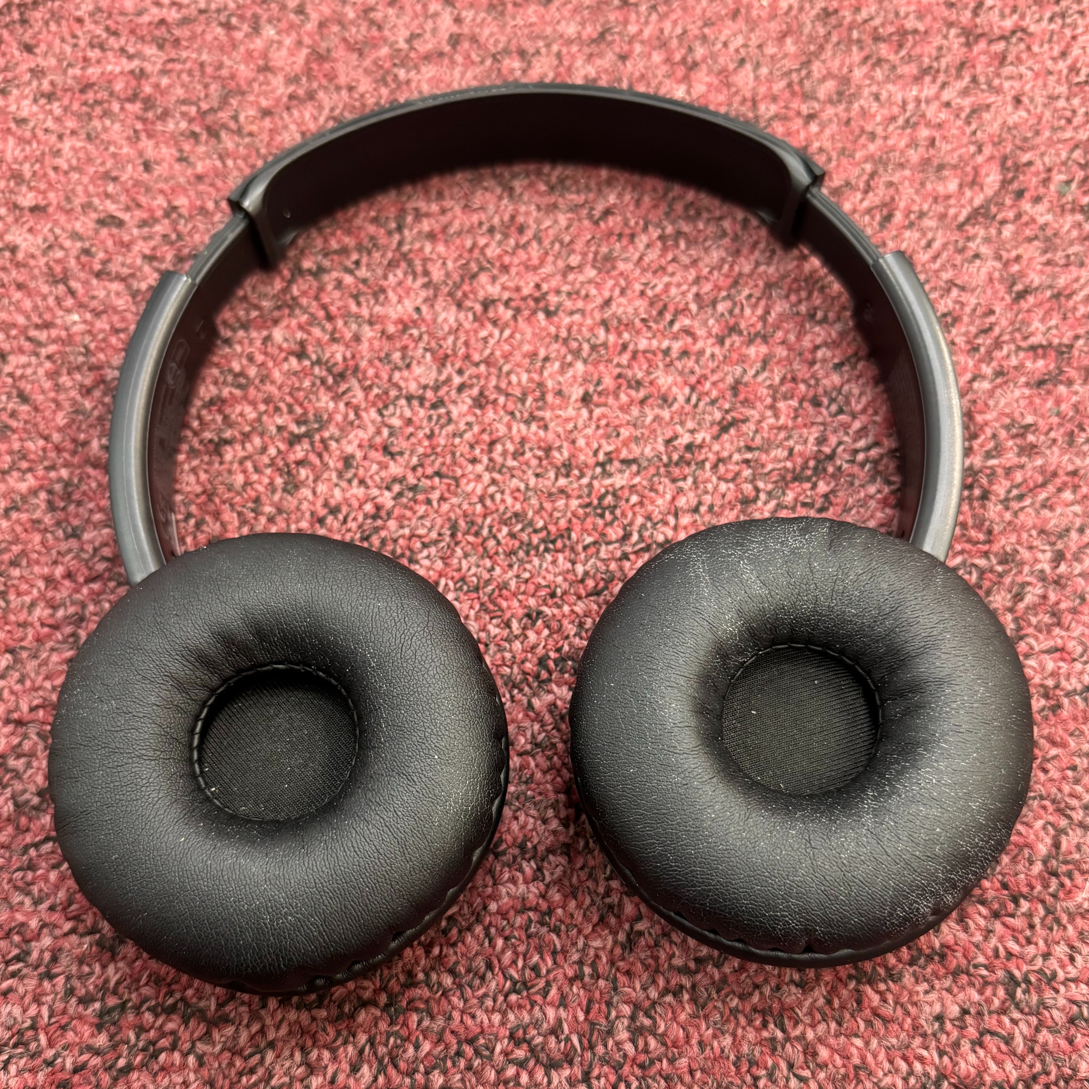 Pre-owned JVC Bluetooth Headphones - Own4Less